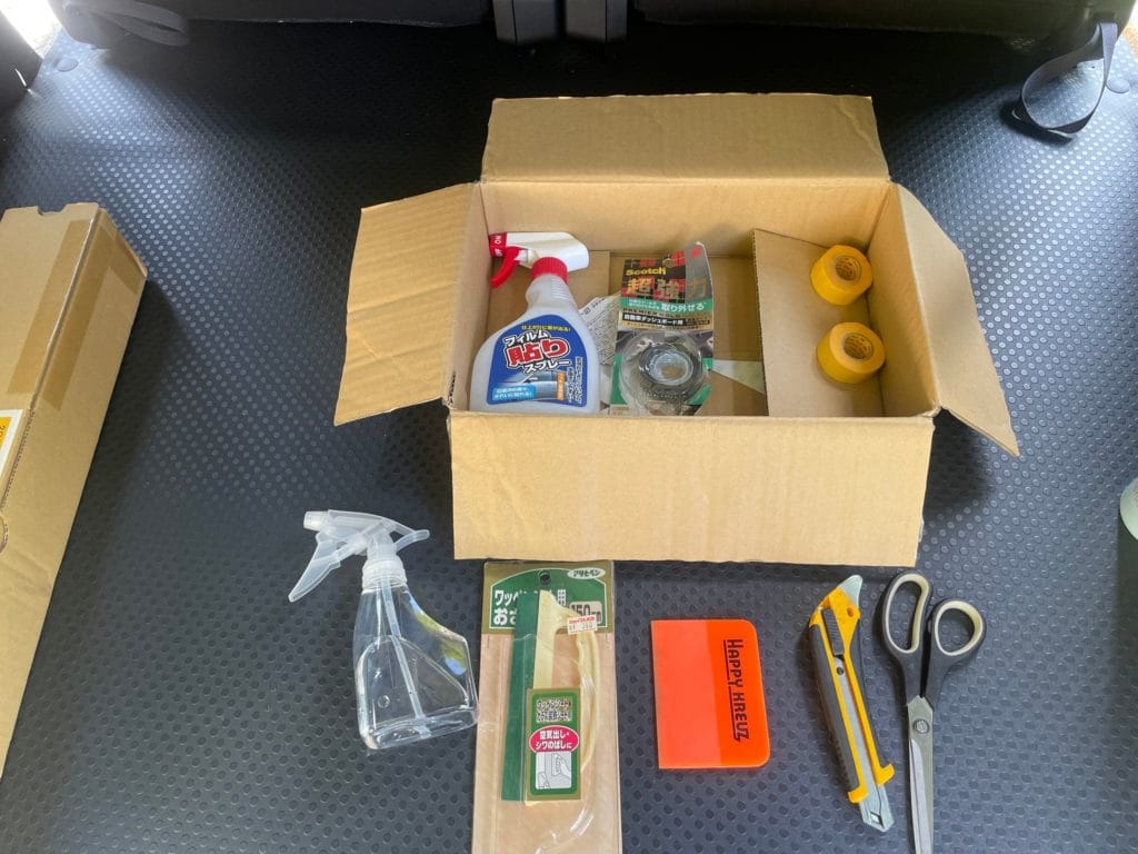 軽バンの暑さ対策｜アトレーにスモークフィルムを貼ってみた結果 | Vanlife Mini｜軽バンで旅する小さな暮らし